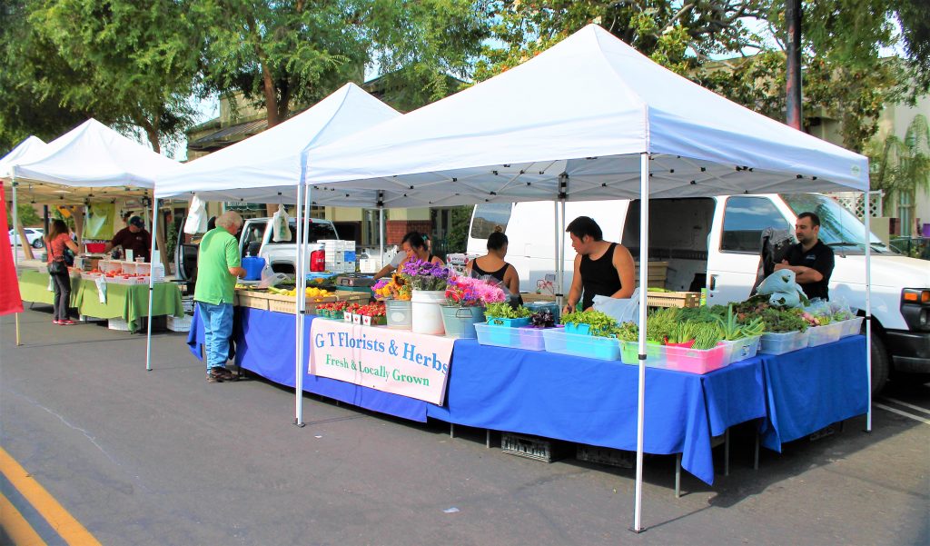 Old Town Clovis Farmers Markets: Fruit, Vegetables and Music | Clovis Roundup