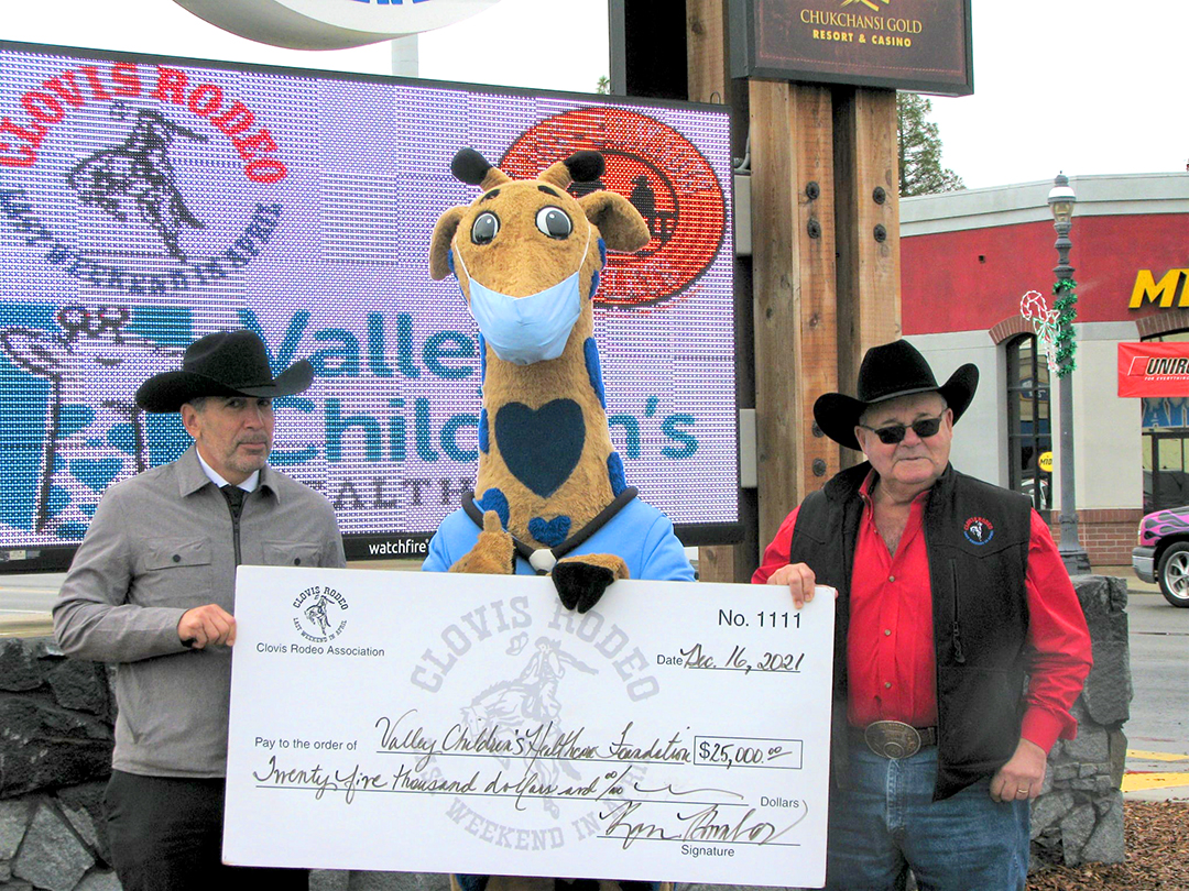 Clovis Rodeo Donates $25K to Valley Children’s | Clovis Roundup