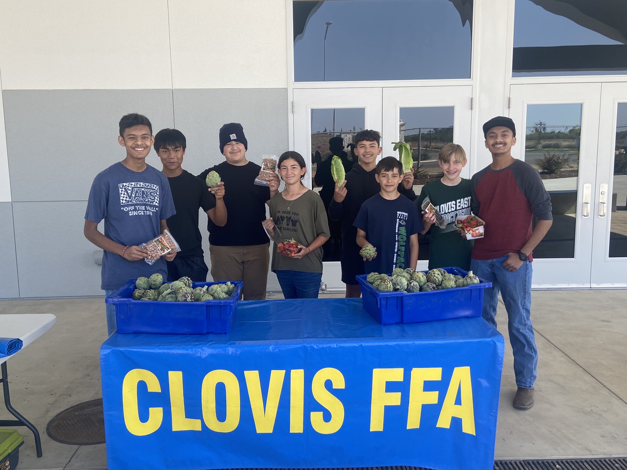 Clovis East FFA Holds Farmers Market at New Ag Center | Clovis Roundup