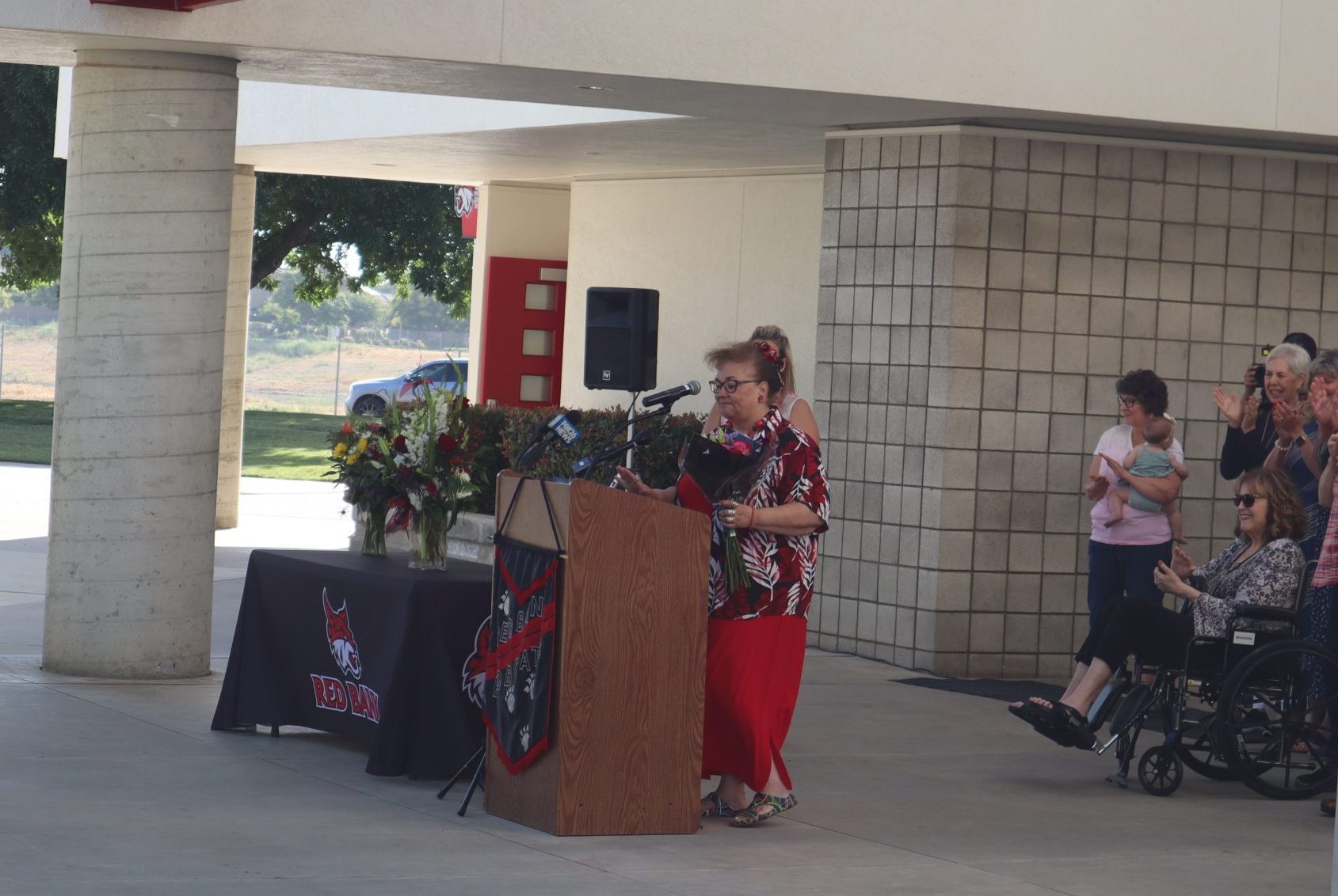 Red Bank Elementary celebrates teacher for 50 years at CUSD | Clovis ...