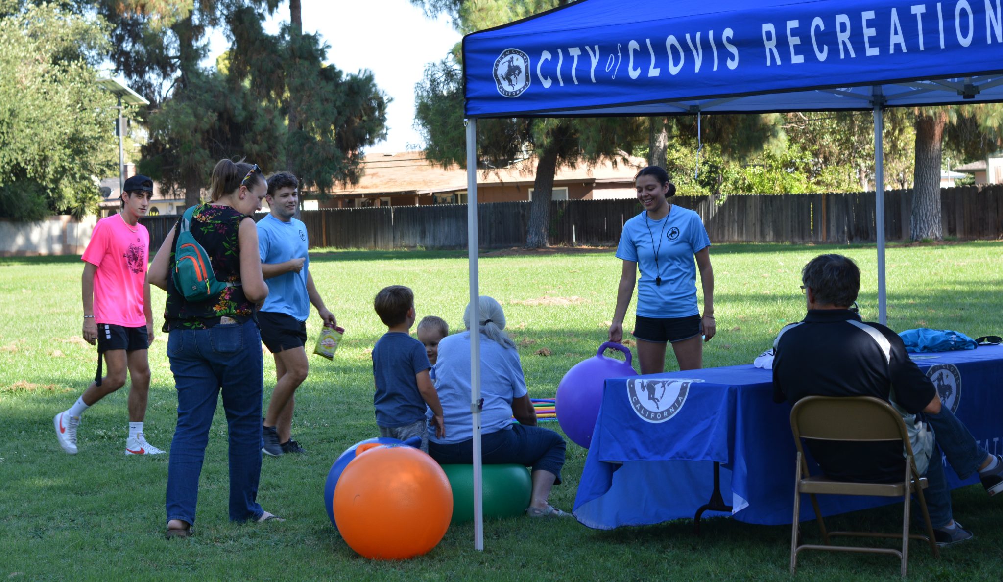 Clovis mobile recreation trailer brings summer fun to local parks ...